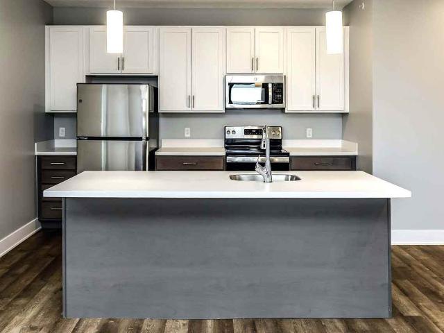 Echo Park Studio Apartment for Rent at 7561 S 146th St, Omaha, NE 68138