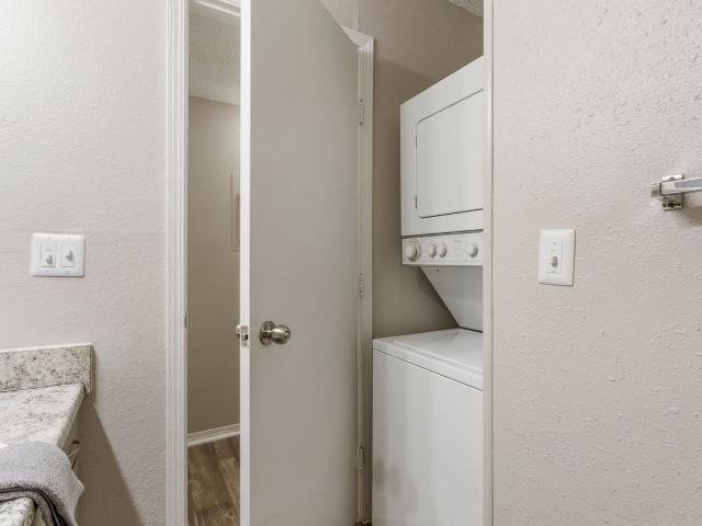 Echo Trail Apartments 1 Bedroom Apartment for Rent at 6326 S 107th East Ave, Tulsa, OK 74133