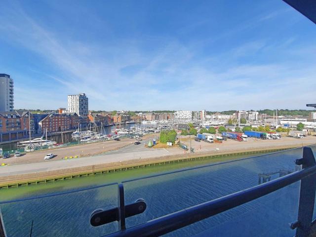 Eclipse Court, Stoke Quay IP2, 1 bed flat to rent, £850 pcm | PrimeLocation