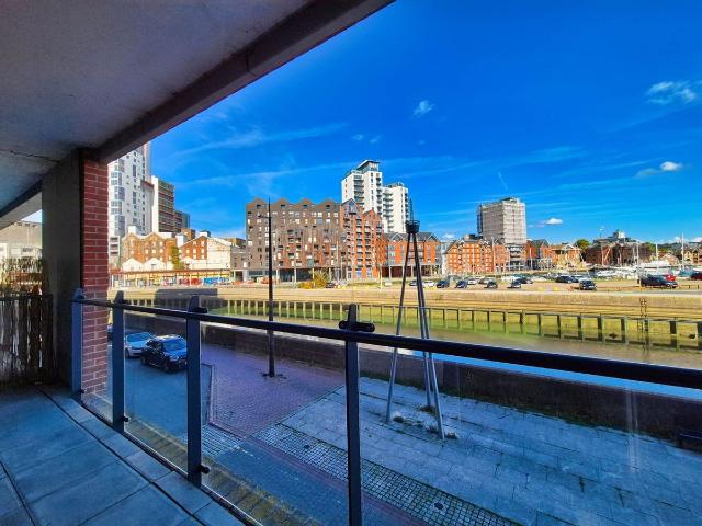 Eclipse Court, Stoke Quay IP2, 2 bed flat to rent, £995 pcm | PrimeLocation