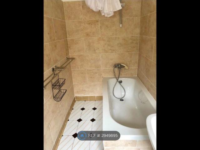 Eade Road, London N4, Studio to rent, £1,300 pcm | PrimeLocation