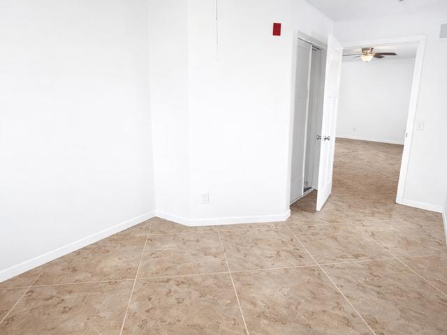 Eagle Crossing 3 Bedroom Apartment for Rent at 633 Ontario St Se, Minneapolis, MN 55414 Prospect Park