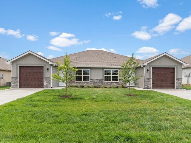 Eagle Crossing Townhomes 3 Bedroom Apartment for Rent at 7901 Sw State Route 7, Blue Springs, MO 64014