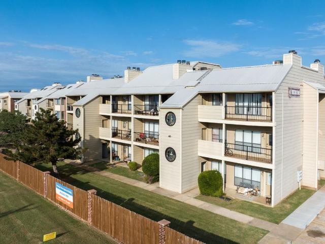 Eagle Crest Apartments 2 Bedroom Apartment for Rent at 10400 N Council Rd, Oklahoma City, OK 73162 Northhaven