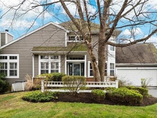 Eagle Ct, Monroe Township, Home For Sale