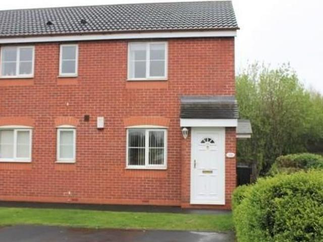 Eagle Lane, Tipton DY4, 2 bed maisonette to rent, £850 pcm | PrimeLocation