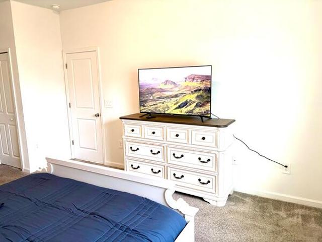 Eagle Lake Resort Style 15minsLegoland & 45minsDisney Private Bedroom Club house ‍Pool Gym Desk TV Washer