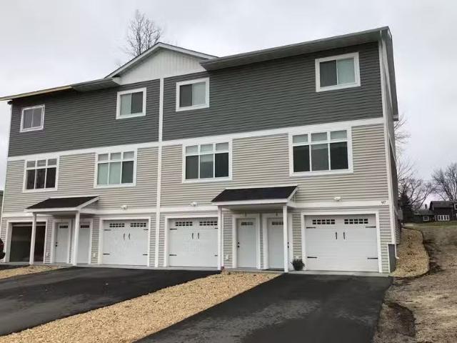 Eagle Lake 3 Bedroom Townhome 101 Eagle Ave #1