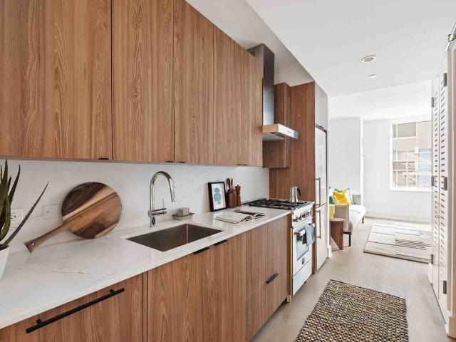 Eagle Lofts 1 Bedroom Apartment for Rent at 4322 Queens St, New York, NY 11101 Long Island City