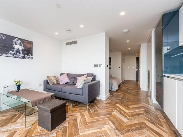 Eagle Point, City Road, Old Street EC1V, Studio to rent, £2,350 pcm | PrimeLocation
