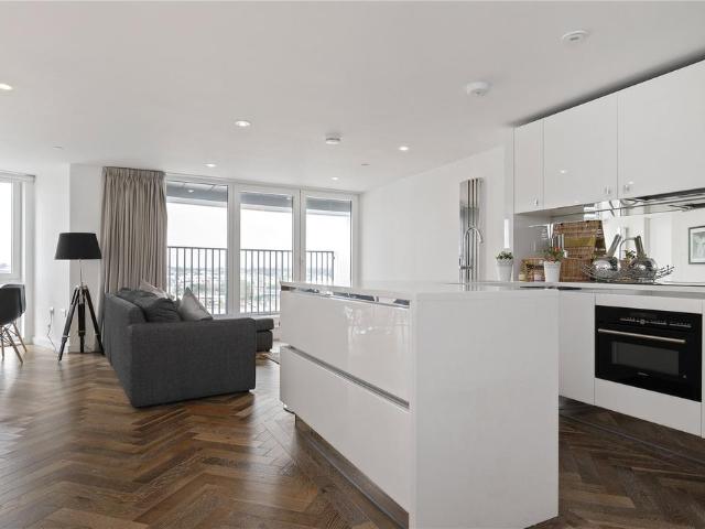 Eagle Point, City Road, London, EC1V 1 bed apartment to rent £3,466 pcm £800 pw