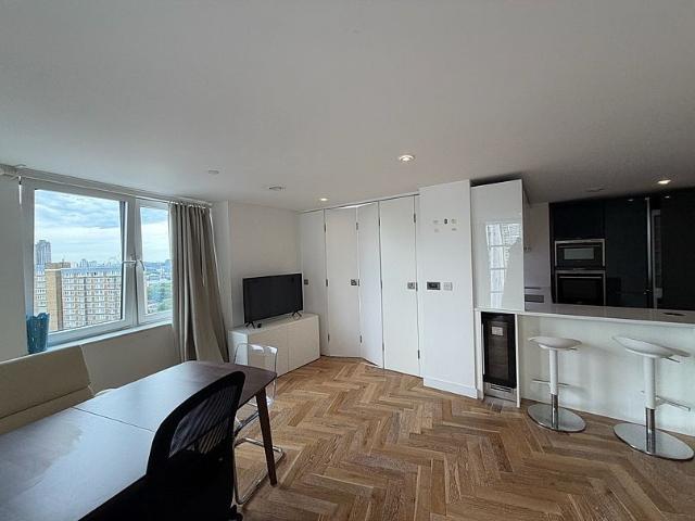 Eagle Point, City Road, London EC1V, 2 bed flat to rent, £3,900 pcm | PrimeLocation