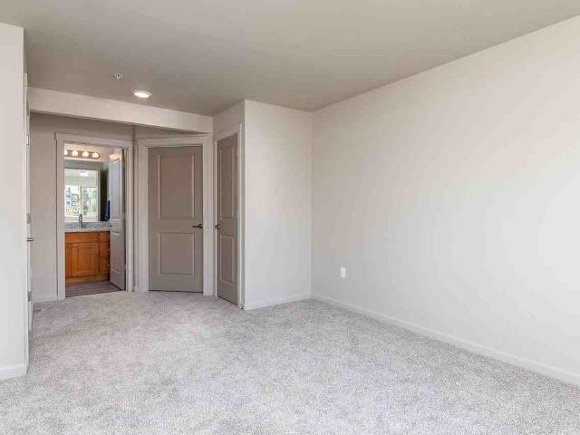 Eagle Ridge Apts 3 Bedroom Apartment for Rent at 2530 Sw Cherry Park Rd, Troutdale, OR 97060