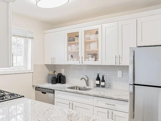 Eagle Rock Apartments at Carle Place 1 Bedroom Apartment for Rent at 401 E Jericho Tpke, Carle Place, NY 11514 Carle Place