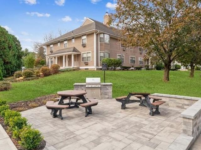 Eagle Rock Apartments at Enfield 1 Bedroom Apartment for Rent at 1 Gatewood Dr, Enfield, CT 06082