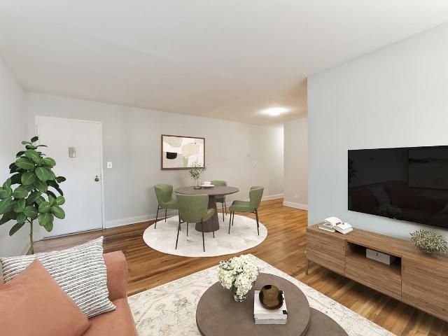 Eagle Rock Apartments at Hicksville & Jericho 1 Bedroom Apartment for Rent at 290 N Broadway, Hicksville, NY 11801 Hicksville