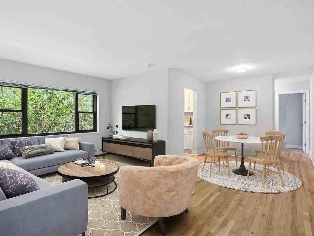Eagle Rock Apartments at Hicksville & Jericho 1 Bedroom Apartment for Rent at 290 N Broadway, Hicksville, NY 11801 Hicksville