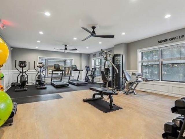 Eagle Rock Apartments at Mohegan Lake 2 Bedroom Apartment for Rent at 209 New Chalet Dr, Mohegan Lake, NY 10547