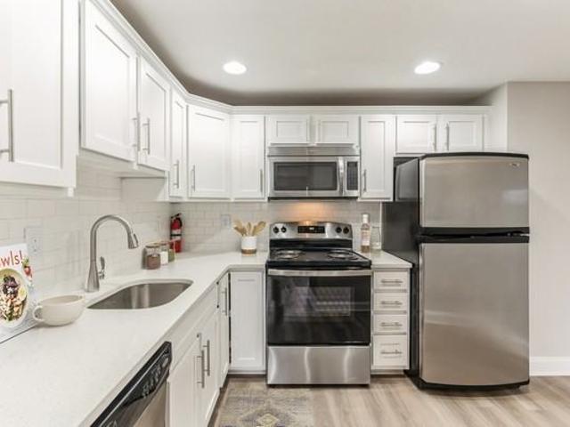 Eagle Rock Apartments at Malvern 1 Bedroom Apartment for Rent at 1086 W King Rd, Malvern, PA 19355