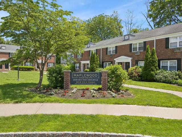 Eagle Rock Apartments at Maplewood 2 Bedroom Apartment for Rent at 10 Van Ness Ct, Maplewood, NJ 07040