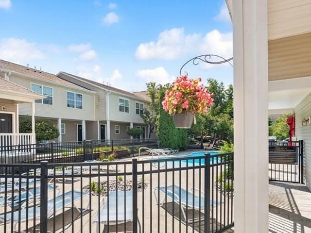 Eagle Rock Apartments & Townhomes at Rensselaer 1 Bedroom Apartment for Rent at 6601 Oak Hill Cir, Rensselaer, NY 12144