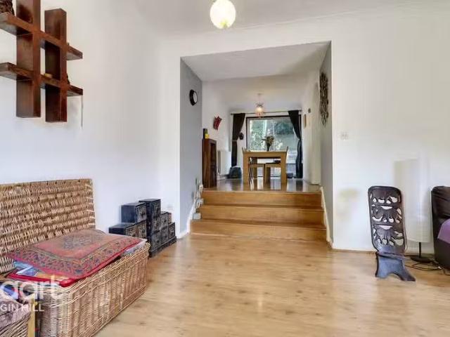 Eagles Drive, Tatsfield 4 bed detached house for sale £535,000