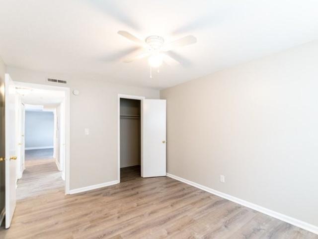 Eagle's Nest Apartments 2 Bedroom Apartment for Rent at 1400 N 38th St, Kansas City, KS 66102 Northwest