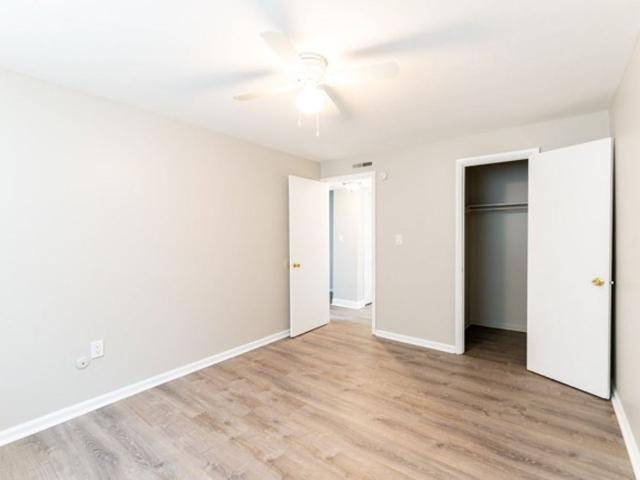 Eagle's Nest Apartments 3 Bedroom Apartment for Rent at 1400 N 38th St, Kansas City, KS 66102 Northwest