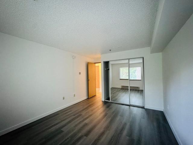 Eagle's Ridge 1 Bedroom Apartment for Rent at 12315 Ne Woodinville Dr, Woodinville, WA 98072 West Ridge