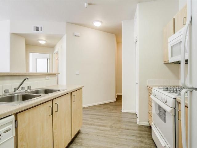 Eaglewood 1 Bedroom Apartment for Rent at 1975 Maxwell Ave, Woodland, CA 95776