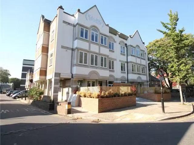Ealing Green, Ealing, W5 5ED