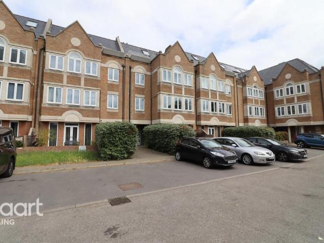 Ealing Green, LONDON 1 bed apartment to rent £2,500 pcm £577 pw