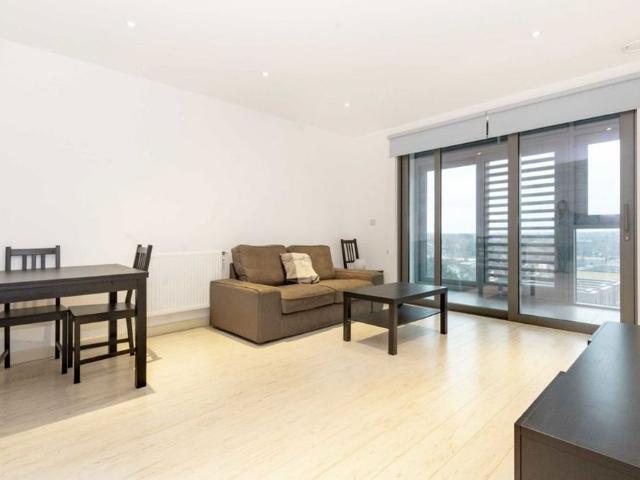 Ealing Road, TW8, London