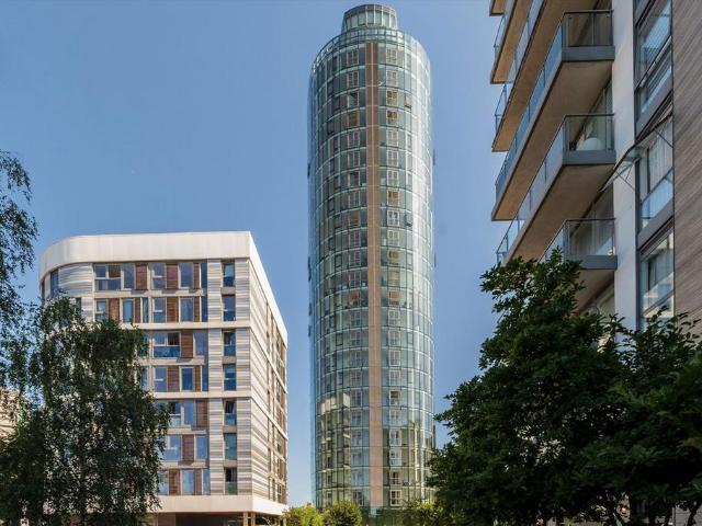 Ealing Road, Brentford TW8 1 bed flat to rent £2,100 pcm £485 pw