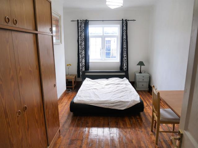 Ealing W5, Room to rent, £850 pcm | PrimeLocation