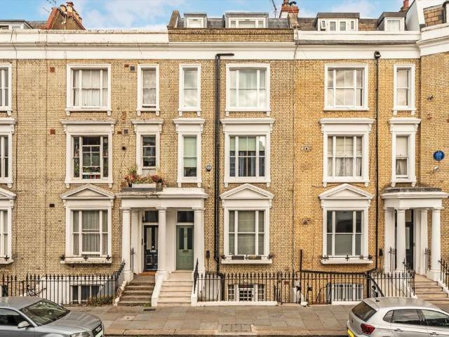 Eardley Crescent, London SW5 1 bed flat to rent £3,000 pcm £692 pw