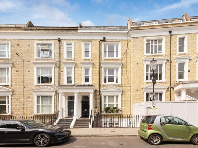 Eardley Crescent, London SW5 2 bed flat to rent £2,951 pcm £681 pw