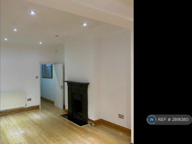 Eardley Road, London, SW16 2 bed flat to rent £2,350 pcm £542 pw
