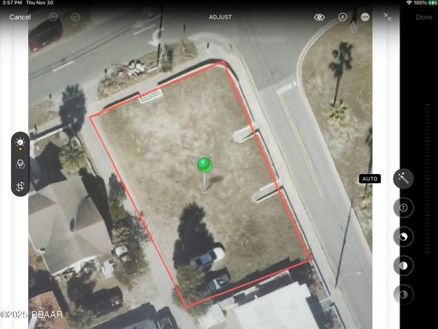 Earl St, Daytona Beach, FL 32118