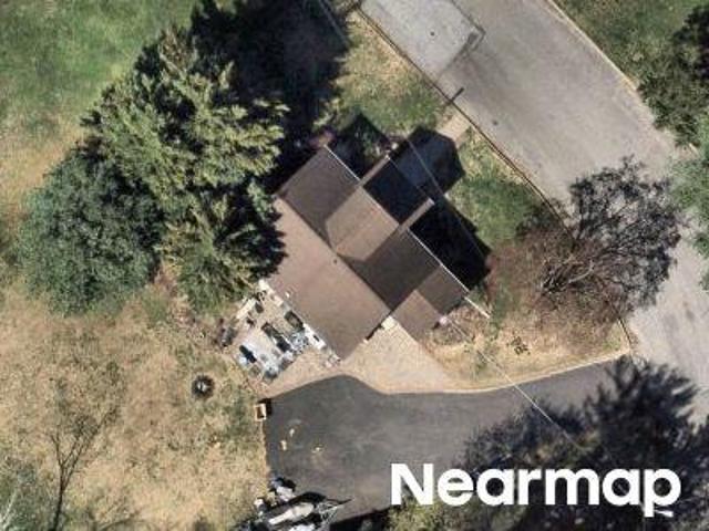Earlington Ave