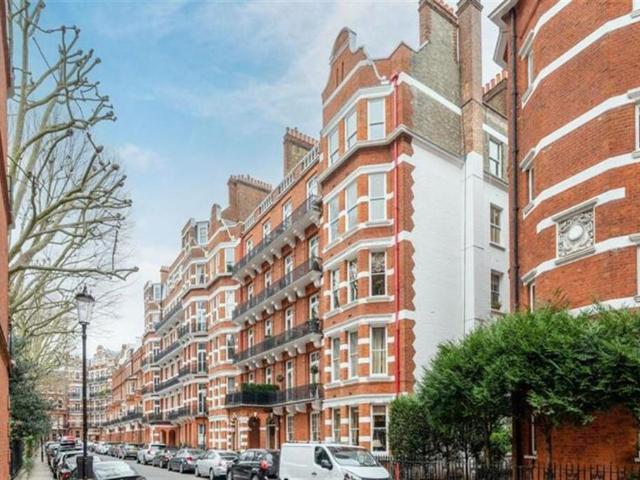 Earl's Court, Chelsea, London, SW5 Apartment to rent £2,250 pcm £519 pw