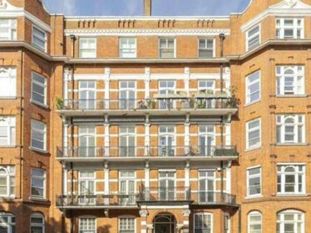 Earls Court Road, London, 4 Bedroom Flat