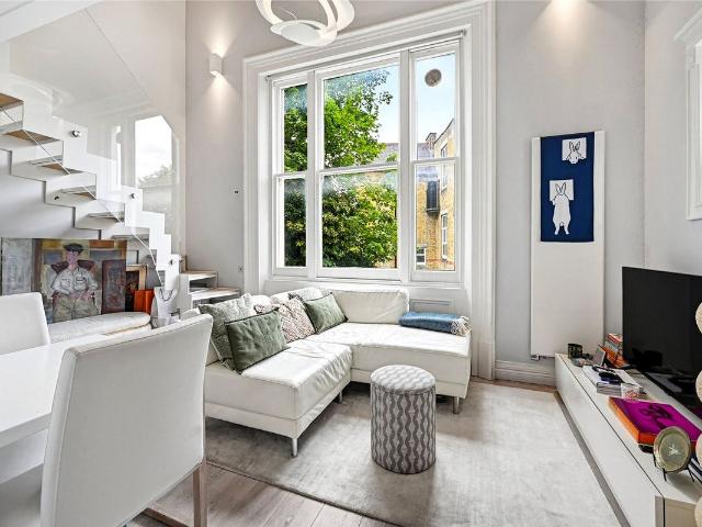 Earl's Court Square, London SW5, Studio to rent, £2,400 pcm | PrimeLocation