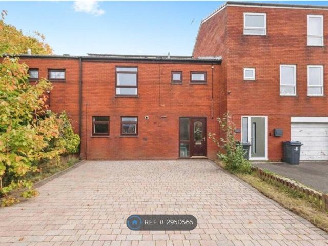 Earls Ferry Gardens, Birmingham B32, 3 bed terraced house to rent, £1,300 pcm | PrimeLocation
