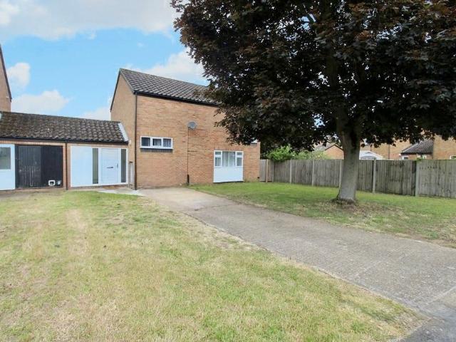 Earls Field, RAF Lakenheath, Brandon IP27, 3 bed property to rent, £1,685 pcm | PrimeLocation