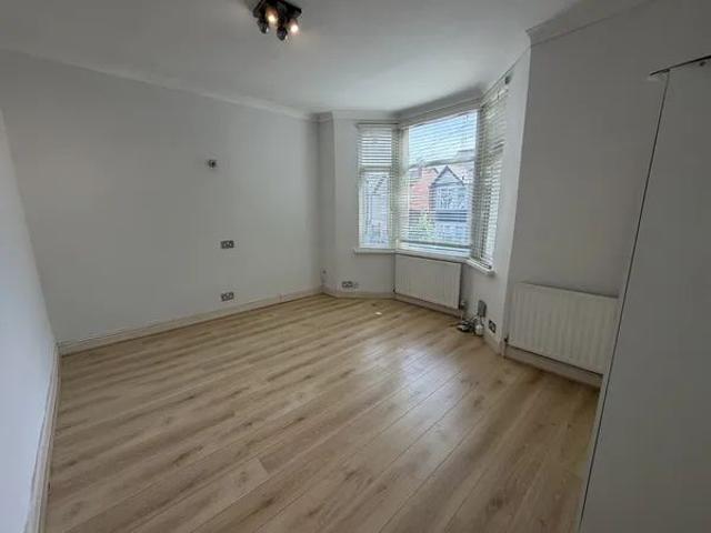 Earlsdon Avenue North, CV5 6GP, Property for rent