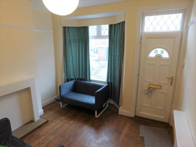 Earlsdon, Coventry CV5 3 bed terraced house to rent £1,230 pcm £284 pw