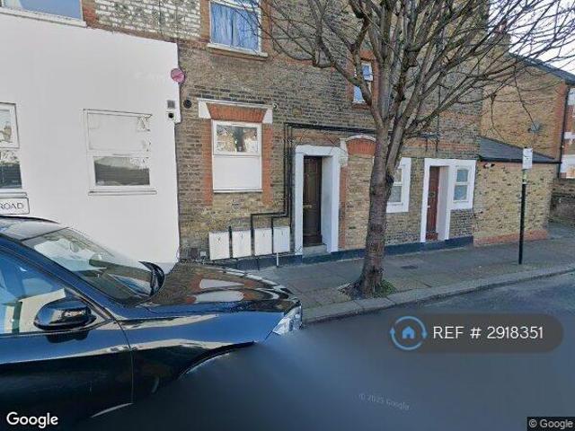 Earlsfield Road, London, SW18 2 bed flat to rent £2,500 pcm £577 pw