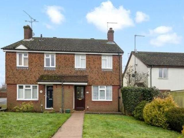Earlswood Close, Horsham, 3 Bedroom Semi detached