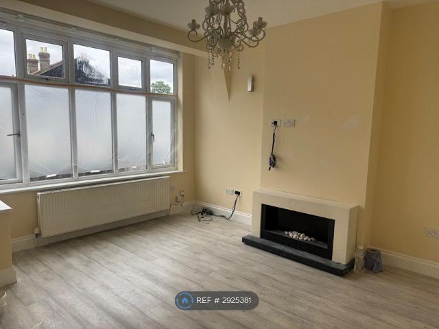 Earlswood Avenue, Thornton Heath CR7, 3 bed terraced house to rent, £2,250 pcm | PrimeLocation